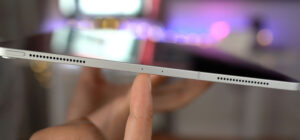 [Answered] Where Is the Mic on the iPad? - Techdim