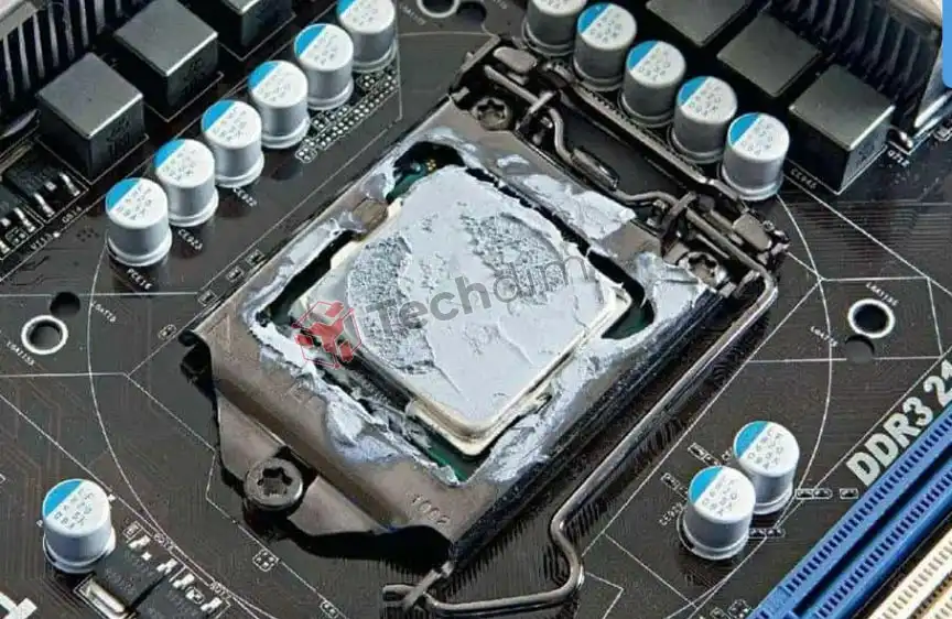 [10 Fixes] Red CPU Light on the Motherboard - Techdim